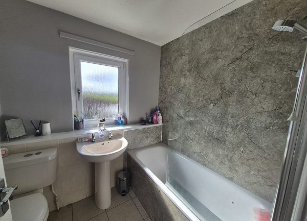 56 Rosebank Crescent Lockerbie DG11 2HJ - Henderson and Mackay Solicitors