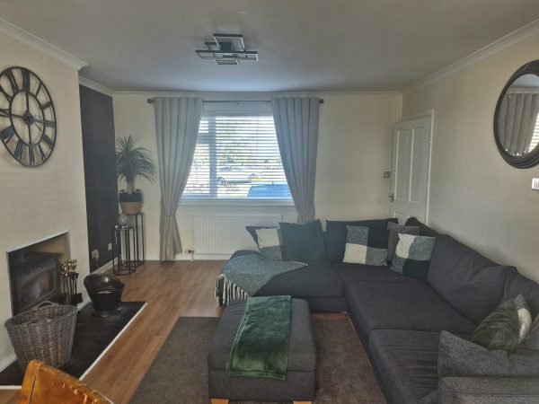 56 Rosebank Crescent Lockerbie DG11 2HJ - Henderson and Mackay Solicitors