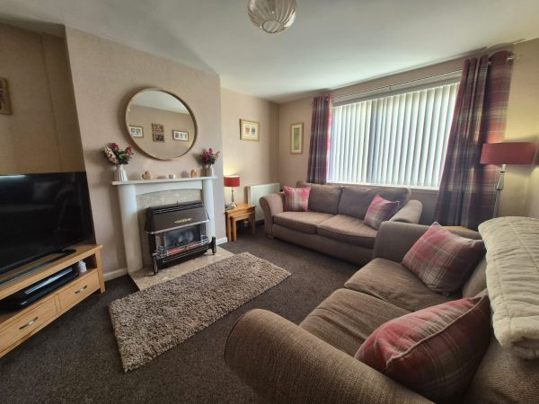 44 Rosebank Crescent Lockerbie DG11 2HH - Henderson and Mackay Solicitors
